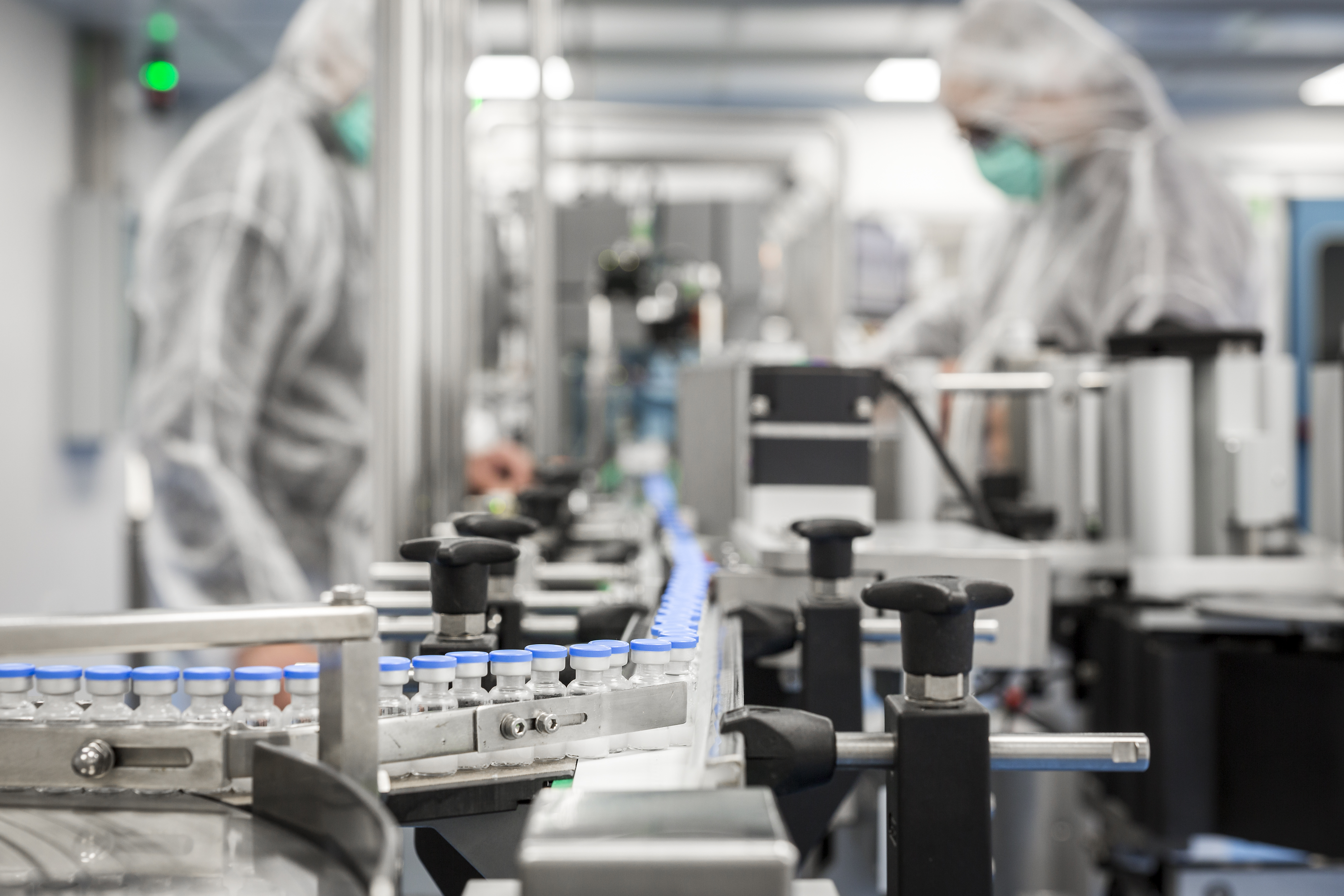 FarmaMondo extends distribution of Oxervate | Dompé Global